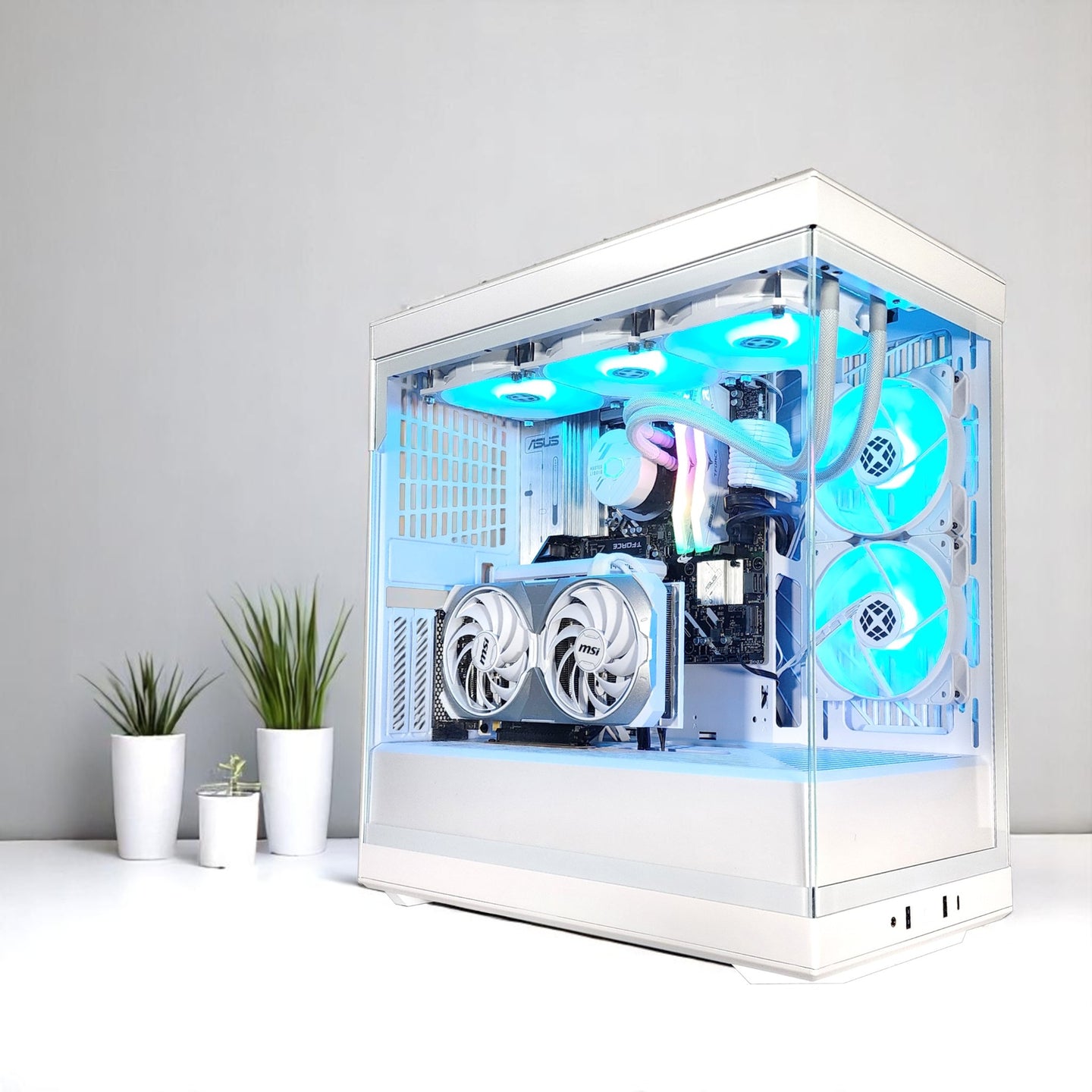 HYTE Y40 Gaming PC For High Performance
